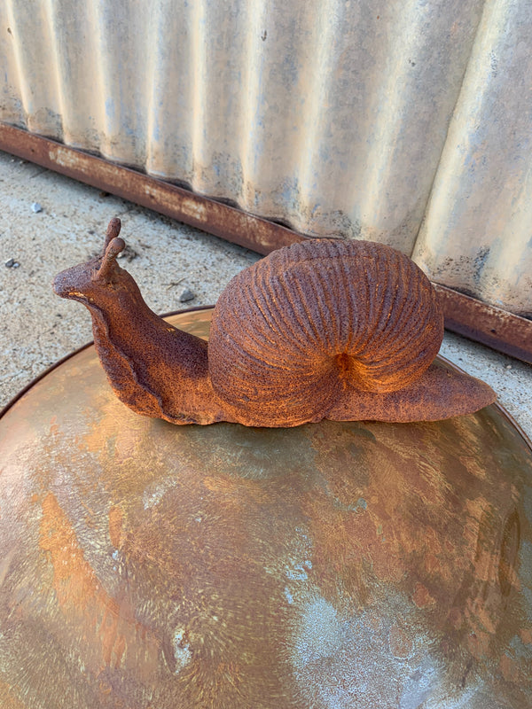 Rustic Garden Art: Cast Iron Snail - Faeren Designs