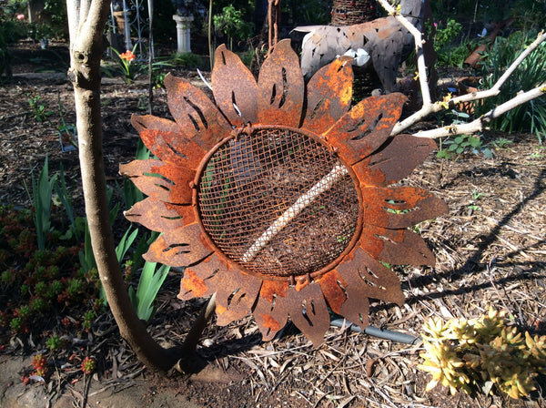 Hanging Birdfeeder - Sunflower rust - Faeren Designs